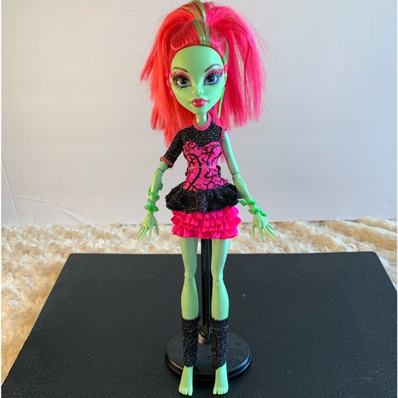 monster high | Toys | Monster High Ghouls Night Out Venus Mcflytrap Doll | Poshmark